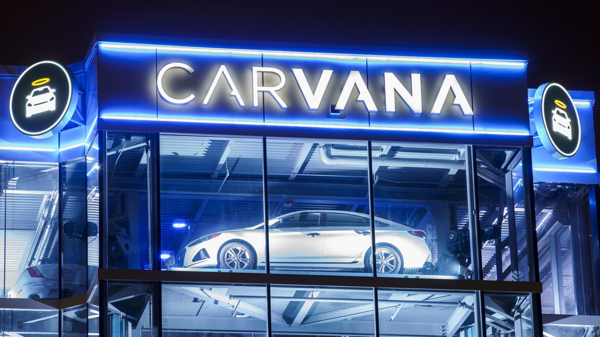 Carvana Review 2026: Car Value, Pricing, Locations, Inventory, User ...
