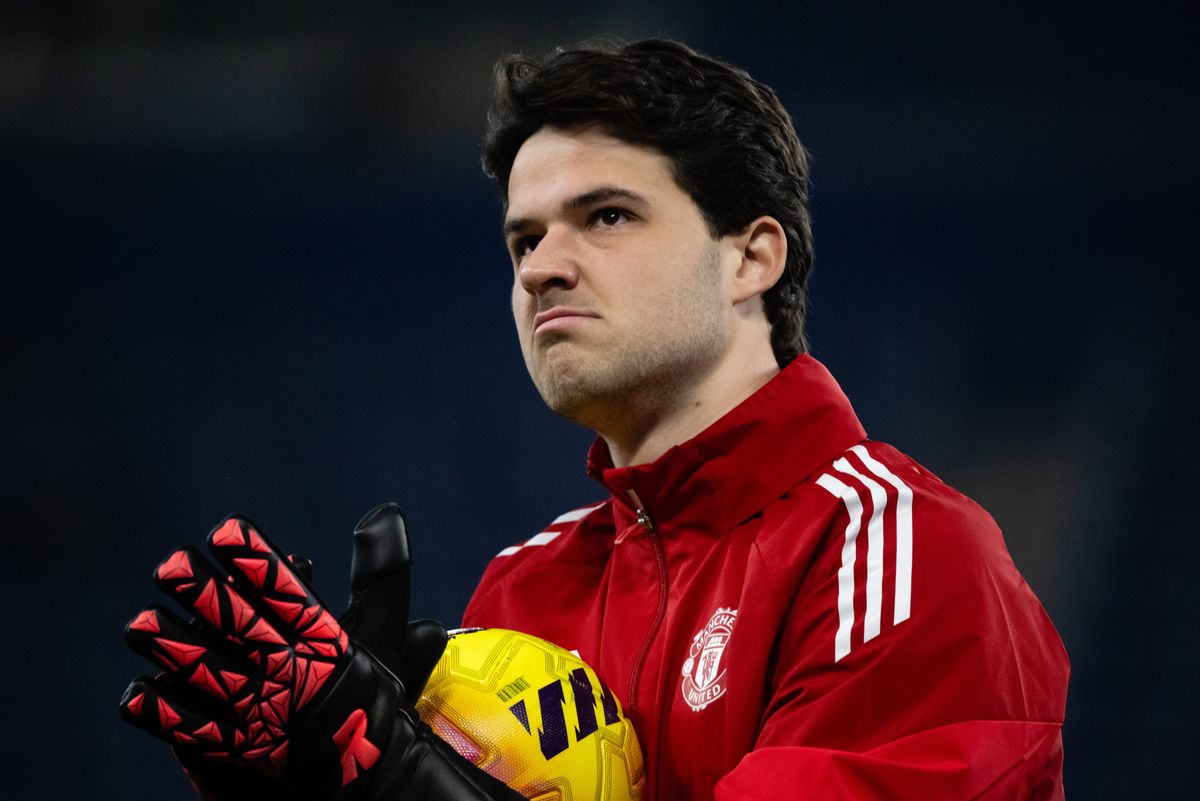 Senne Lammens in 2026: Net worth and Salary, Wife, Age, Car, Injury ...